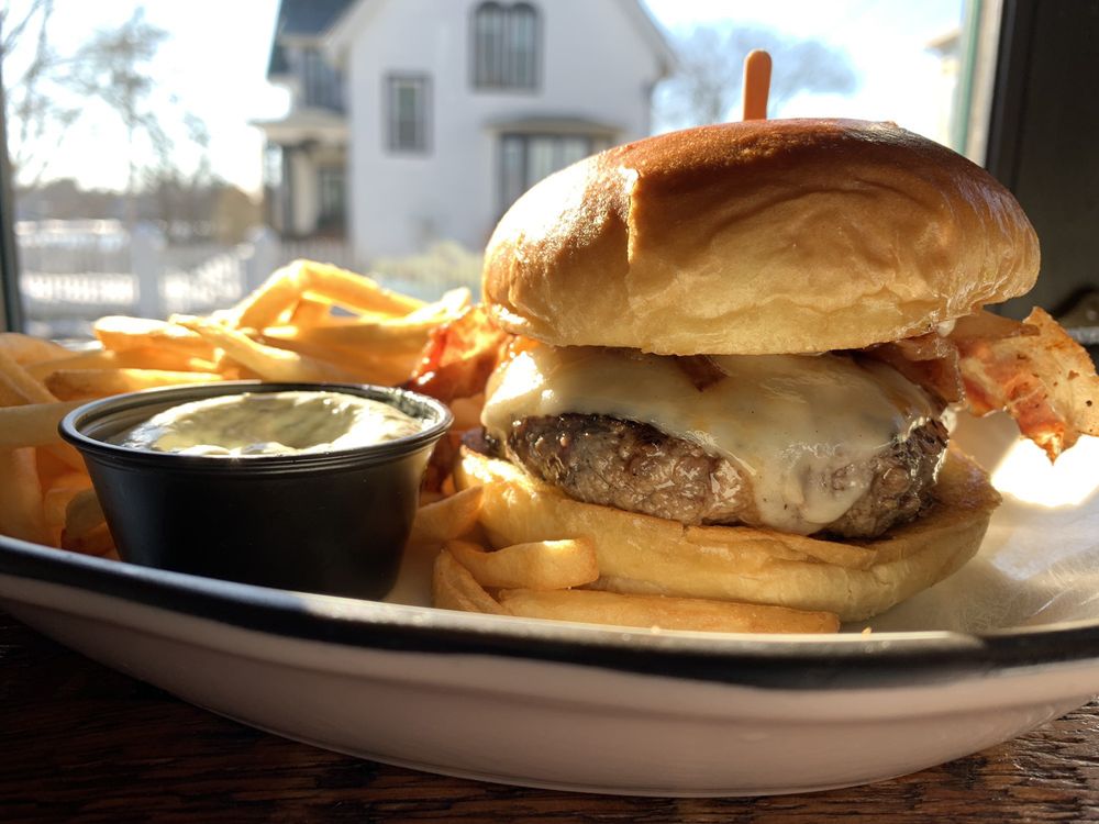 SQUARE PEG - 182 Photos & 258 Reviews - 51 Miller St, Warren, RI - Yelp