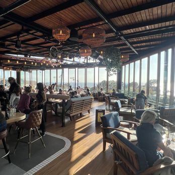 MONARCH OCEAN PUB - Updated August 2025 - 1371 Photos & 852 Reviews ...