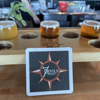 7 DEVILS WATERFRONT ALEHOUSE - Updated December 2025 - 365 Photos & 386 ...