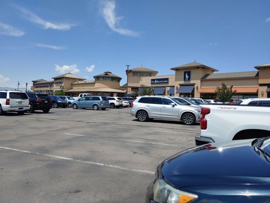 OUTLETS AT TRAVERSE MOUNTAIN - Updated June 2025 - 122 Photos & 80 ...