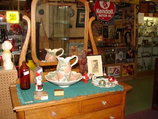 PICKER’S PARADISE ANTIQUE MALL - Updated December 2024 - 26 Photos & 24 ...
