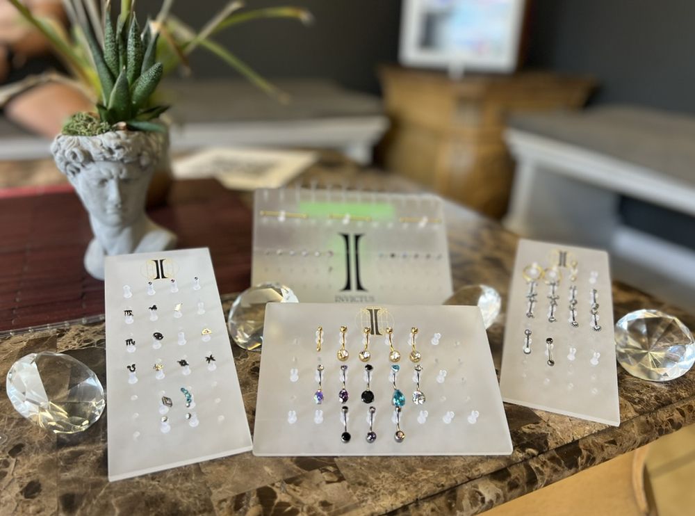 ARTISAN BODY PIERCING AND TATTOO - 130 Photos & 95 Reviews - 5720 ...