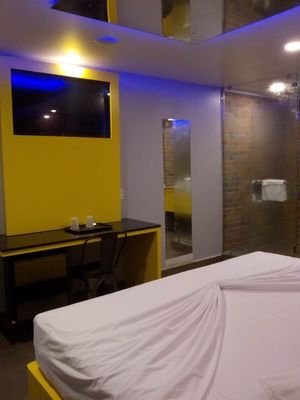 NEXX MOTEL - 25 Photos - 699 E Okeechobee Rd, Hialeah, Florida - Hotels ...