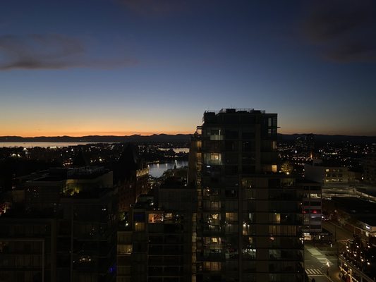 VISTA 18 - Updated November 2024 - 93 Photos & 107 Reviews - 740 ...