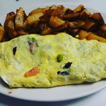 SISTERS RESTAURANT - Updated January 2025 - 116 Photos & 82 Reviews ...