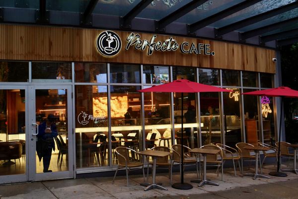 PERFECTO CAFE - Updated December 2025 - 77 Photos & 30 Reviews - 605 ...