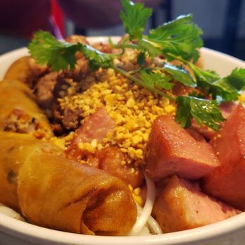 QUE LING RESTAURANT - Updated December 2025 - 174 Photos & 102 Reviews ...