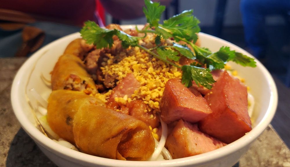 QUE LING RESTAURANT - 157 Photos & 91 Reviews - 248 Boulton Avenue ...