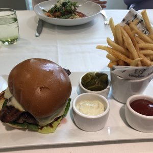 THE ZODIAC - 124 Photos & 85 Reviews - American (New) - 1618 Main St ...