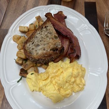 Reviews of ROSEVALE COCKTAIL ROOM - Updated September 2024 - 141 Photos ...