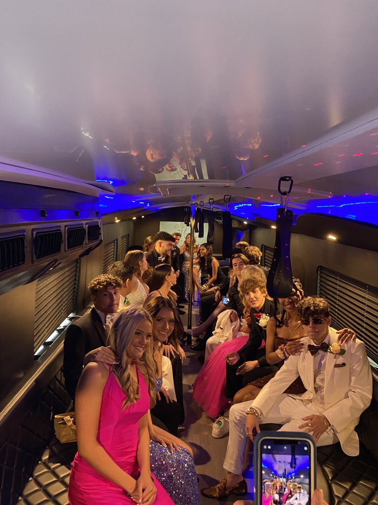 ATLANTA MAGIC PARTY SCHOOL BUS - Updated December 2025 - 41 Photos ...