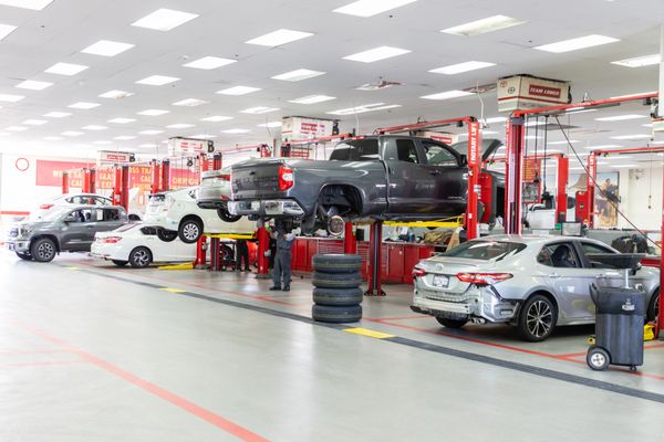 LONGO TOYOTA - Updated October 2025 - 1698 Photos & 4801 Reviews - 3534 ...