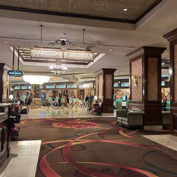 SILVER LEGACY RENO - A CAESARS REWARDS DESTINATION - Updated October ...