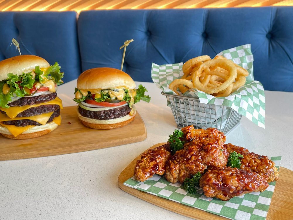 B BOYZ - Updated December 2025 - 17 Photos - 200 Whitmore Road, Vaughan ...