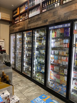 MELROSE WINE & SPIRITS - Updated December 2025 - 31 Photos & 16 Reviews ...