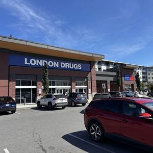 LONDON DRUGS - Updated October 2025 - 14 Reviews - 911 Yates St ...