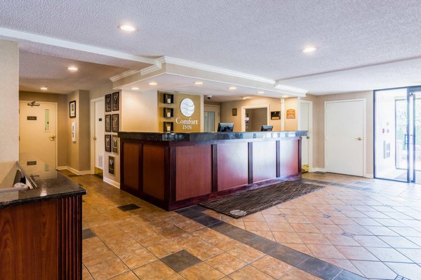 COMFORT INN AT JOINT BASE ANDREWS - Updated January 2026 - 22 Photos ...