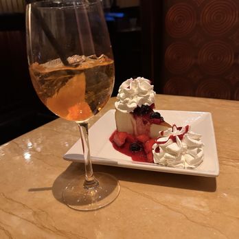 THE CHEESECAKE FACTORY - Updated July 2025 - 646 Photos & 619 Reviews ...