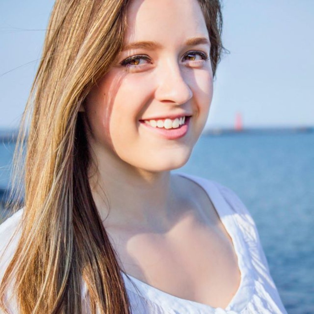 Lisa Laboy's Instagram, Twitter & Facebook on IDCrawl