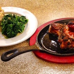 MOUNT AIRY INN - Updated January 2026 - 139 Photos & 276 Reviews - 1401 ...