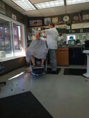BOEVING BARBER SHOP - Updated January 2026 - 513 E Main St, Belleville ...