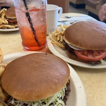 MINER-DUNN HAMBURGERS - 201 Photos & 264 Reviews - 8940 Indianapolis ...