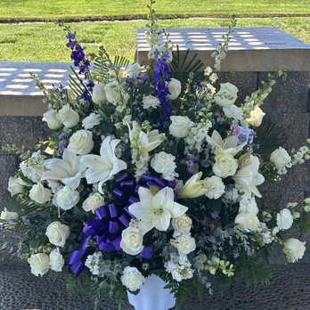 RIVERSIDE FLOWER CLUB - Updated February 2025 - 1035 Photos & 98 ...