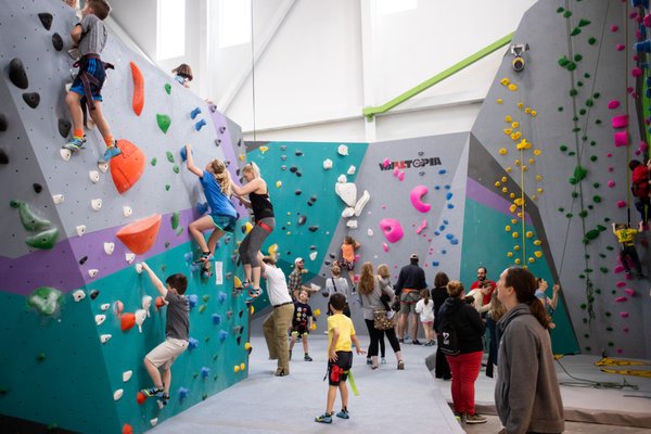 METROROCK - Updated January 2026 - 15 Photos - 1200 Constitution Ave ...