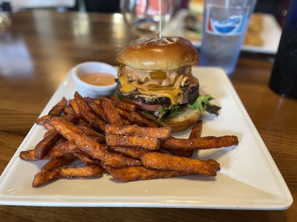 UTOG BREWING - 234 Photos & 178 Reviews - Brewpubs - 2331 Grant Ave ...