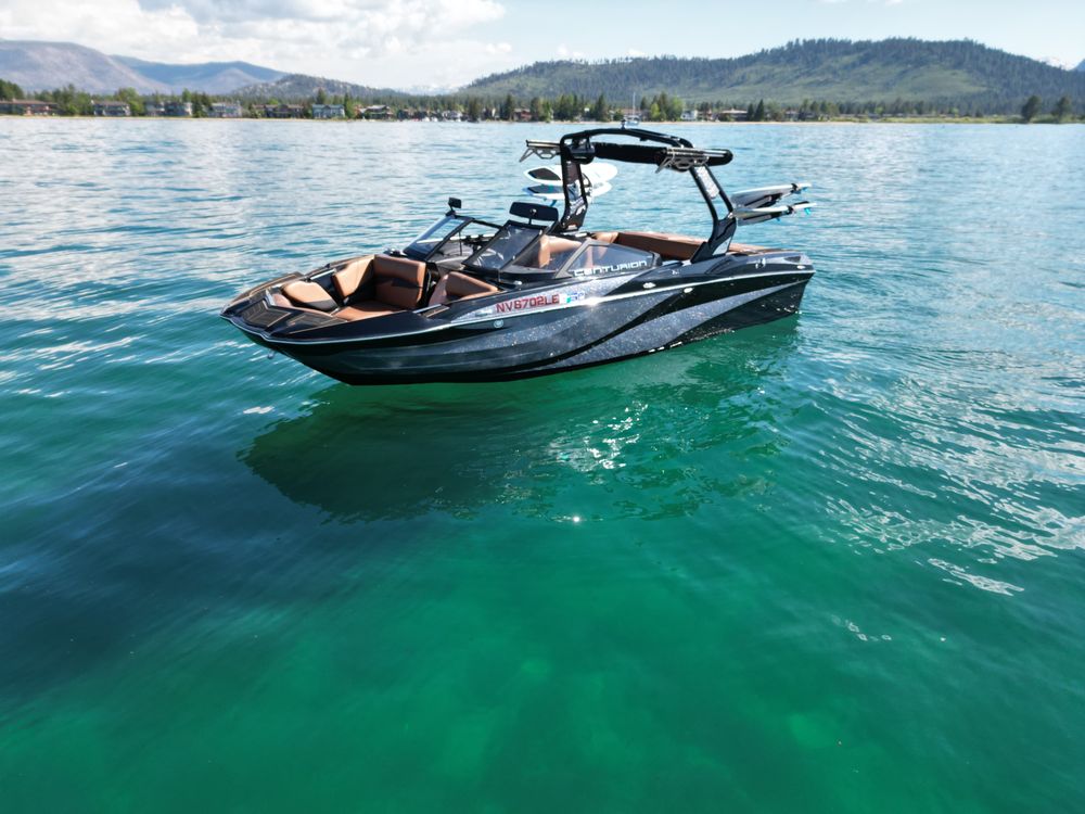 SIERRA SURF HOUSE - Updated July 2024 - 900 Ski Run Blvd, South Lake ...