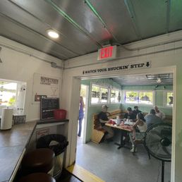 BVL OYSTER BAR - Updated October 2025 - 66 Photos & 49 Reviews - 14445 ...