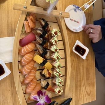 SUSHI NOVA - Updated March 2025 - 158 Photos & 93 Reviews - 1935 N ...