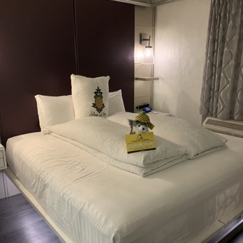 STAYPINEAPPLE, AN ARTFUL HOTEL, MIDTOWN - Updated May 2025 - 255 Photos ...