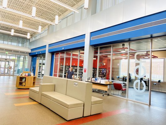 ROBINSON WESTCHASE NEIGHBORHOOD LIBRARY - Updated December 2025 - 62 ...