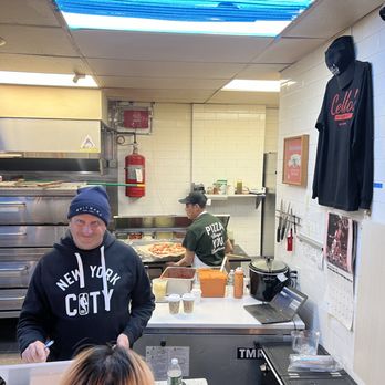 CELLO’S PIZZERIA - Updated March 2025 - 126 Photos & 70 Reviews - 36 St ...