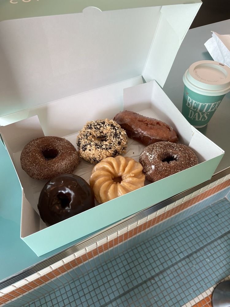 BETTER DAYS COFFEE & DONUTS - Updated September 2024 - 963 Dovercourt ...