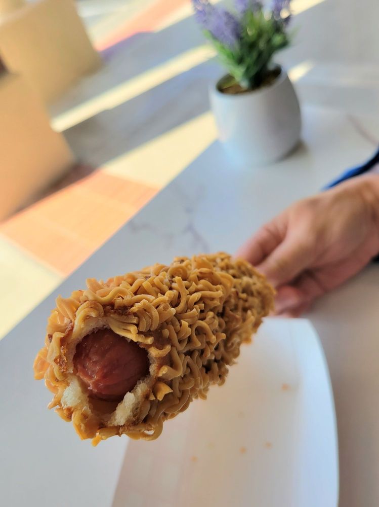 MOCHINUT - Updated July 2024 - 203 Photos & 95 Reviews - 2830 SW Cedar ...