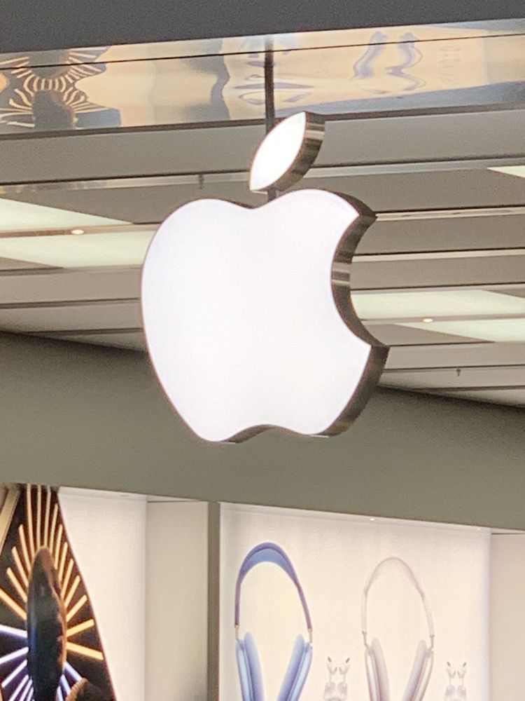 APPLE POLARIS FASHION PLACE - 26 Photos & 93 Reviews - 1500 Polaris ...