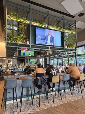 MAKERS UNION - Updated December 2025 - 296 Photos & 205 Reviews - 1450 ...