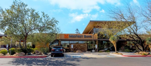 MIDFIRST BANK - Updated July 2024 - 61 Reviews - 6310 E Greenway Rd ...