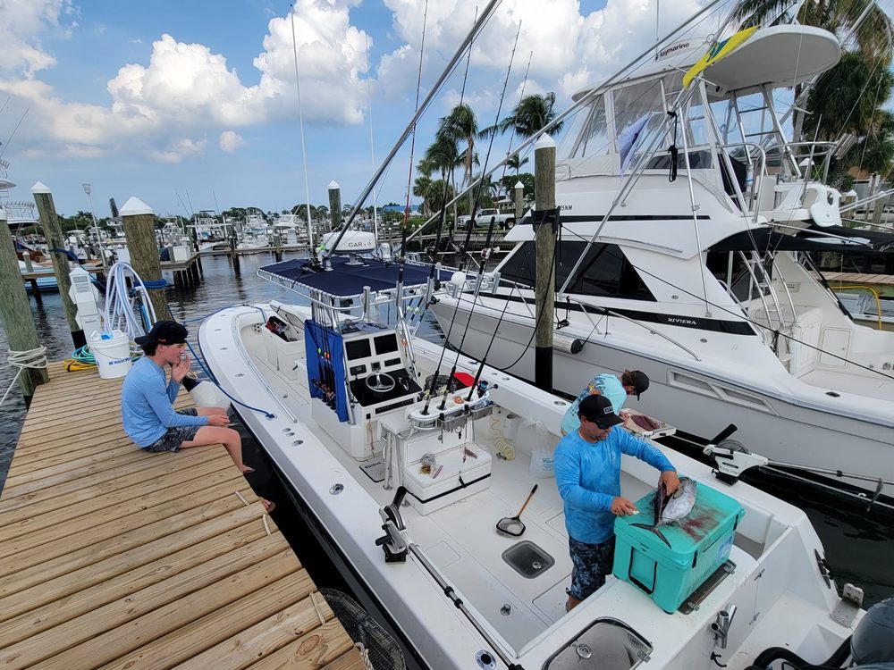 STUART SPORT FISHING - Updated April 2024 - 52 Photos - 4742 SE Anchor ...