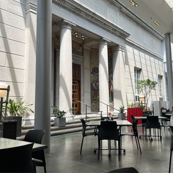 CURRIER MUSEUM OF ART - WINTER GARDEN CAFE - Updated December 2025 ...