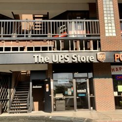 THE UPS STORE - 14 Photos & 28 Reviews - Shipping Centers - 5706 E ...
