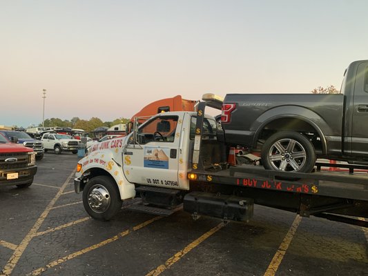 PYRAMIDS TOW TRUCK - Updated April 2025 - 12 Photos - Dallas, Georgia ...