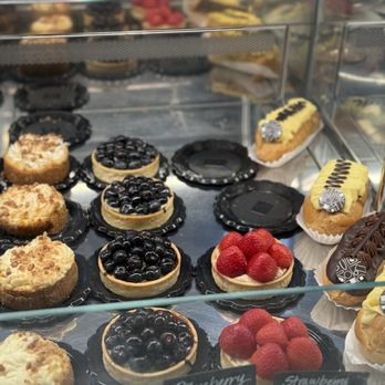 THE GILDED ACORN - Updated September 2025 - 172 Photos & 65 Reviews ...