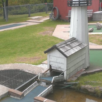 RED PUTTER MINI GOLF - Updated September 2025 - 26 Photos & 48 Reviews ...