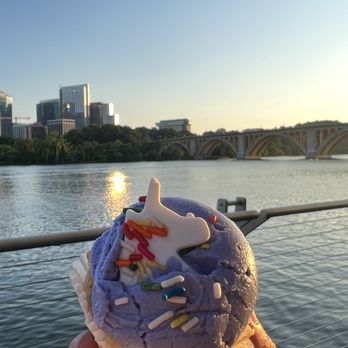 GEORGETOWN CUPCAKE - Updated November 2024 - 3820 Photos & 4374 Reviews ...