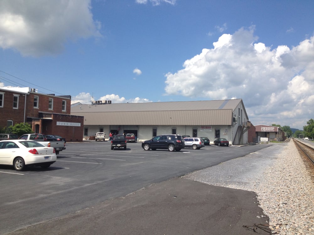 BERRY HOME CENTERS - Updated August 2025 - 170 E Main St, Chilhowie ...
