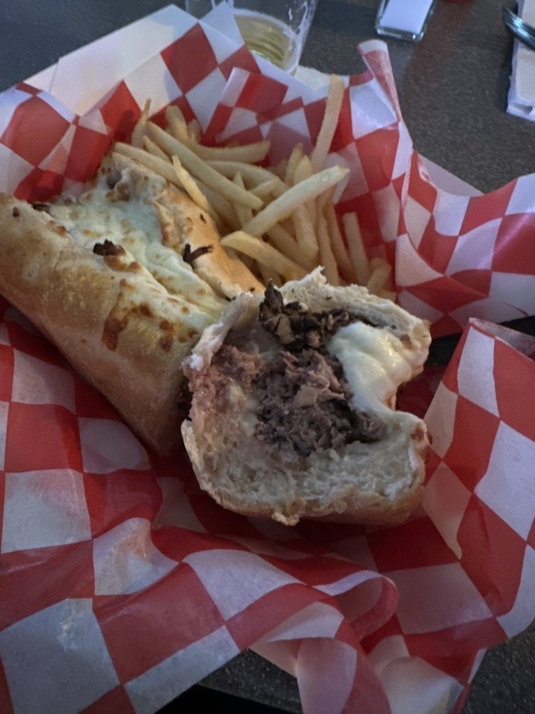 HALFTIME BAR & GRILL - 23 Photos & 96 Reviews - 2405 W Johnsburg Rd ...