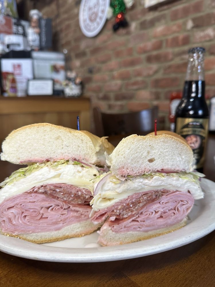 VINNIE’S MOOTZ - Updated November 2025 - 133 Photos & 89 Reviews - 356 ...